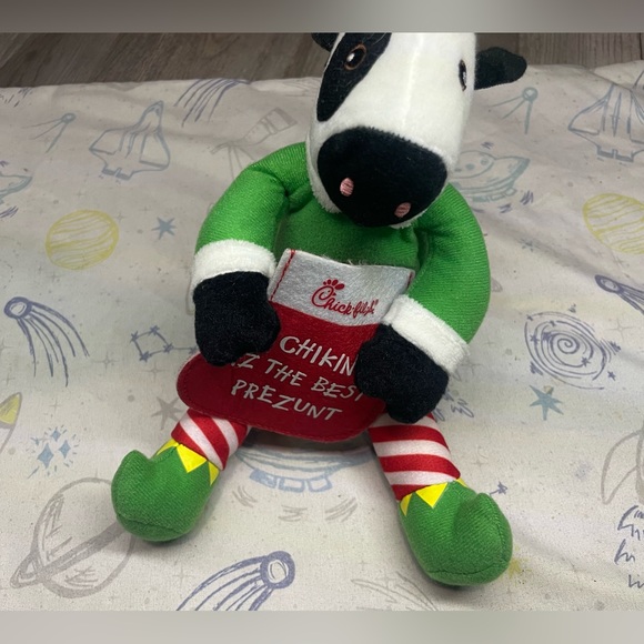 Chick-Fil-A | Toys | Chick Fil A Christmas Plush | Poshmark